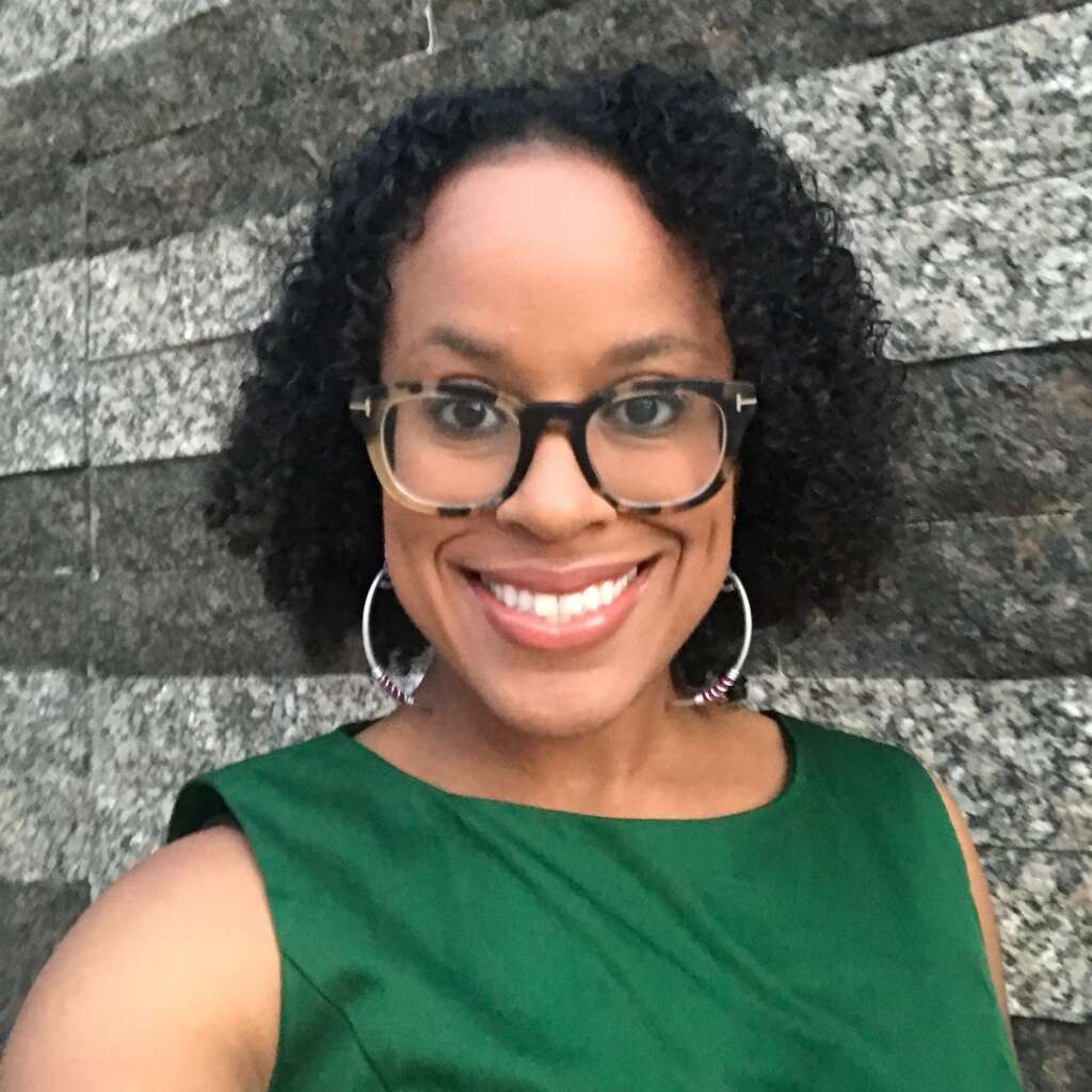 Meet Aisha Taylor – CanvasRebel Magazine