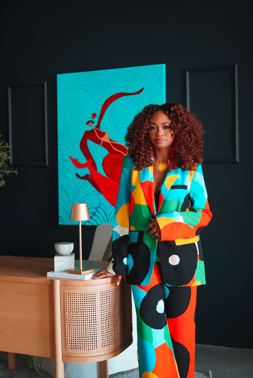 Meet Reyna Noriega - CanvasRebel Magazine