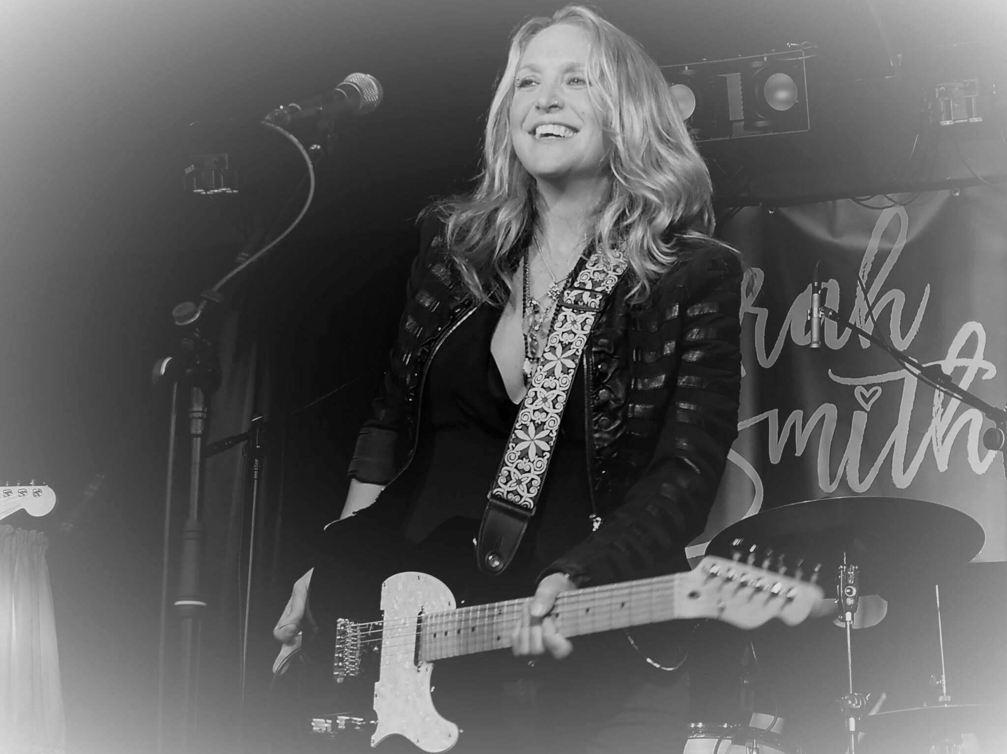 Meet Sarah Smith – CanvasRebel Magazine