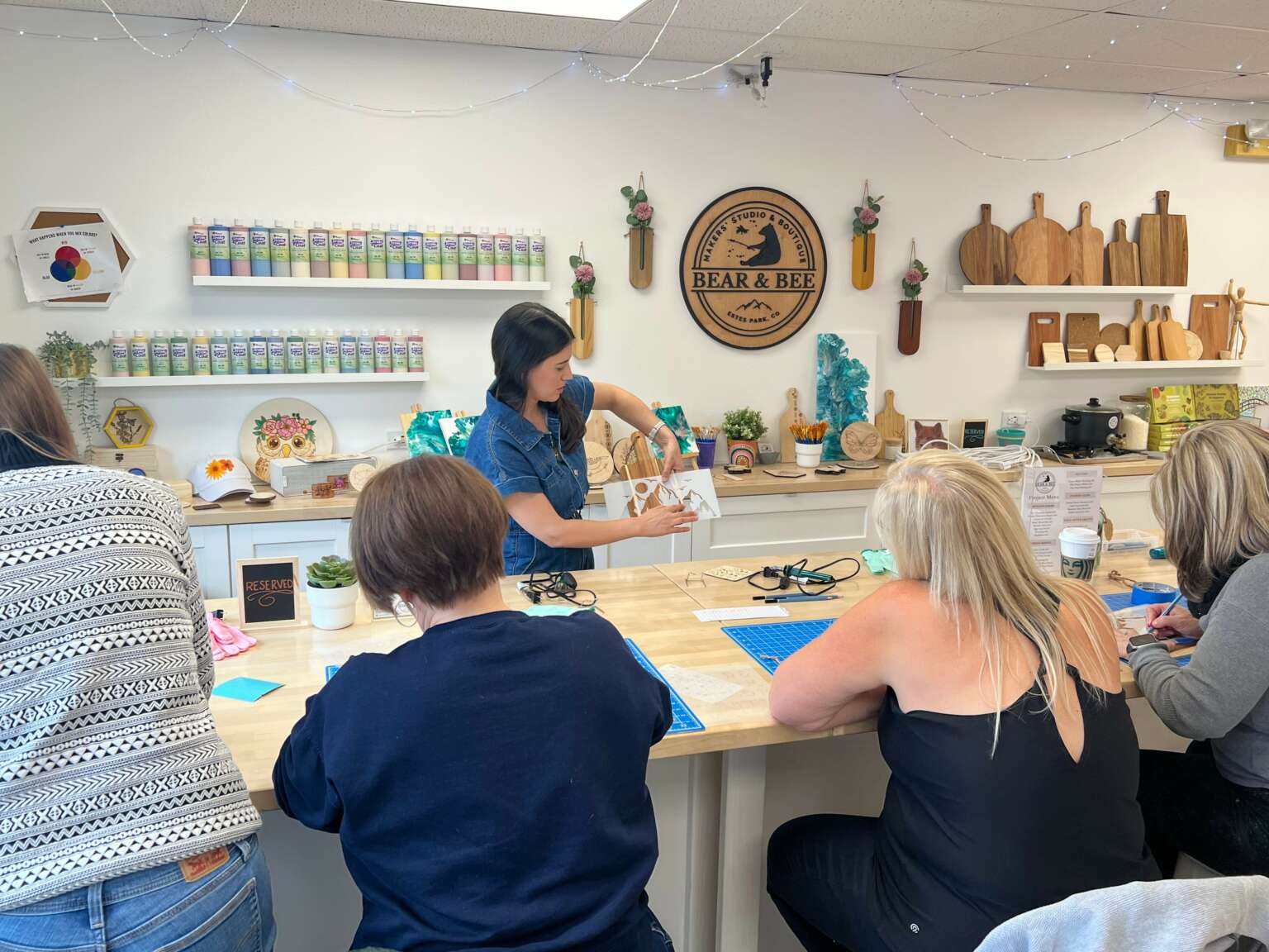 Meet Victoria Rosas Endsley – CanvasRebel Magazine