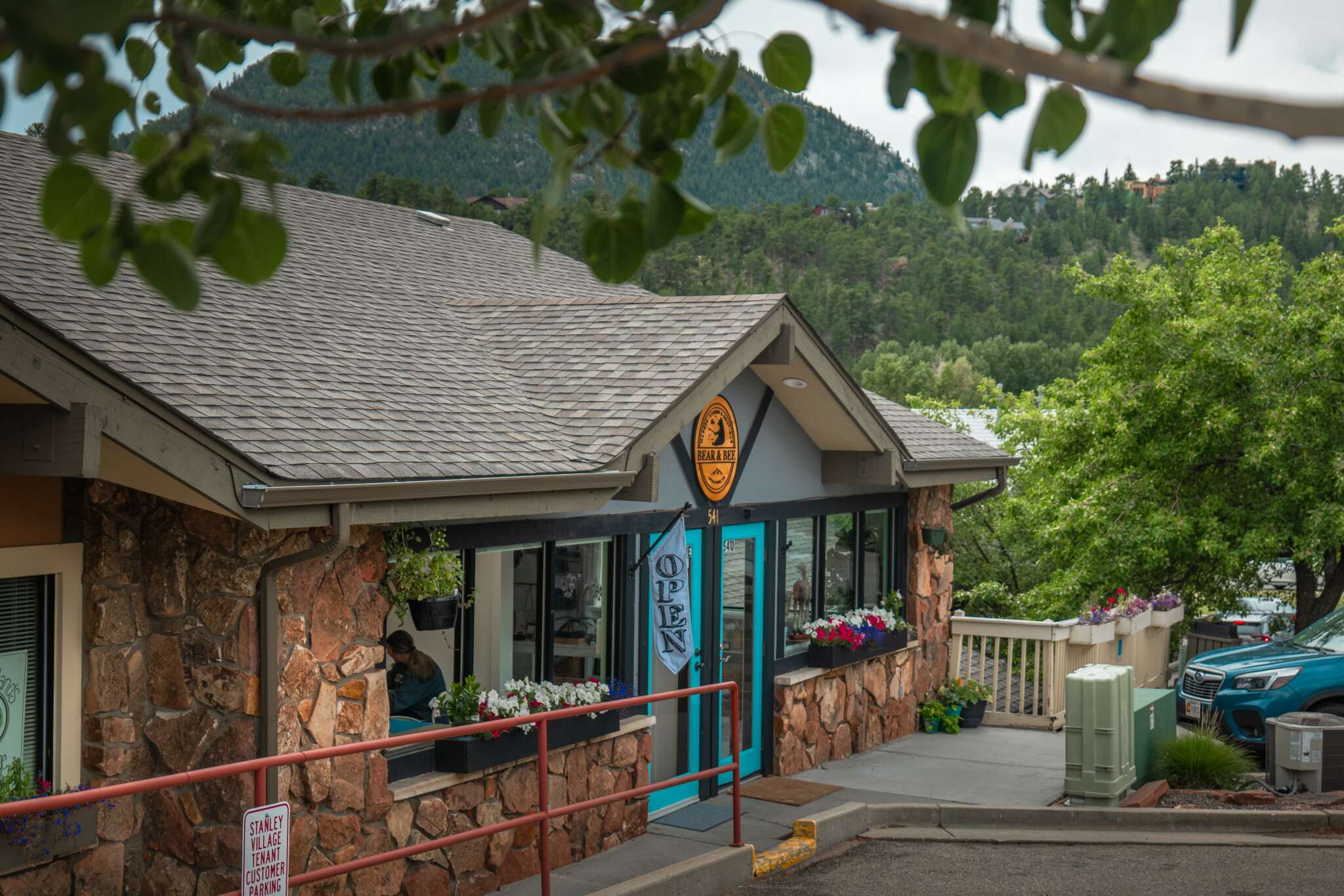 Meet Victoria Rosas Endsley - CanvasRebel Magazine