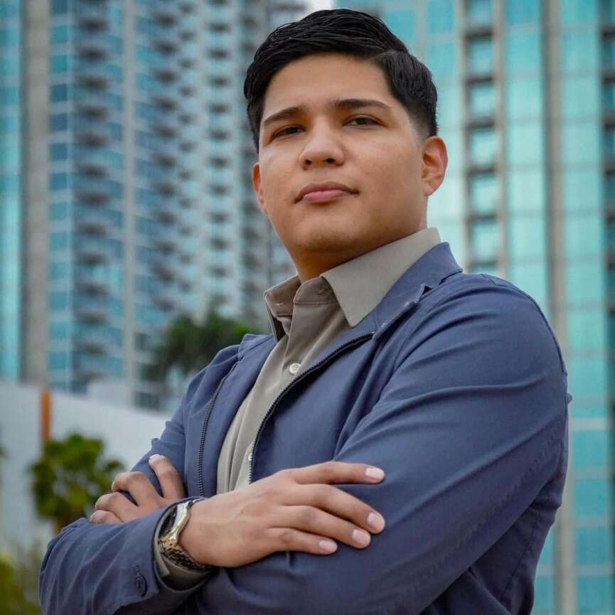 Meet Vincent Quintero – CanvasRebel Magazine