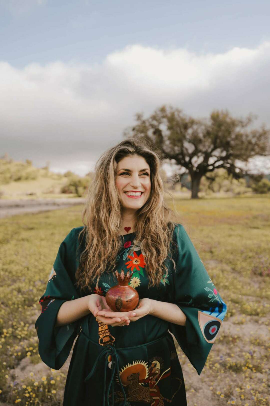 Meet Nicole Stromsoe – CanvasRebel Magazine