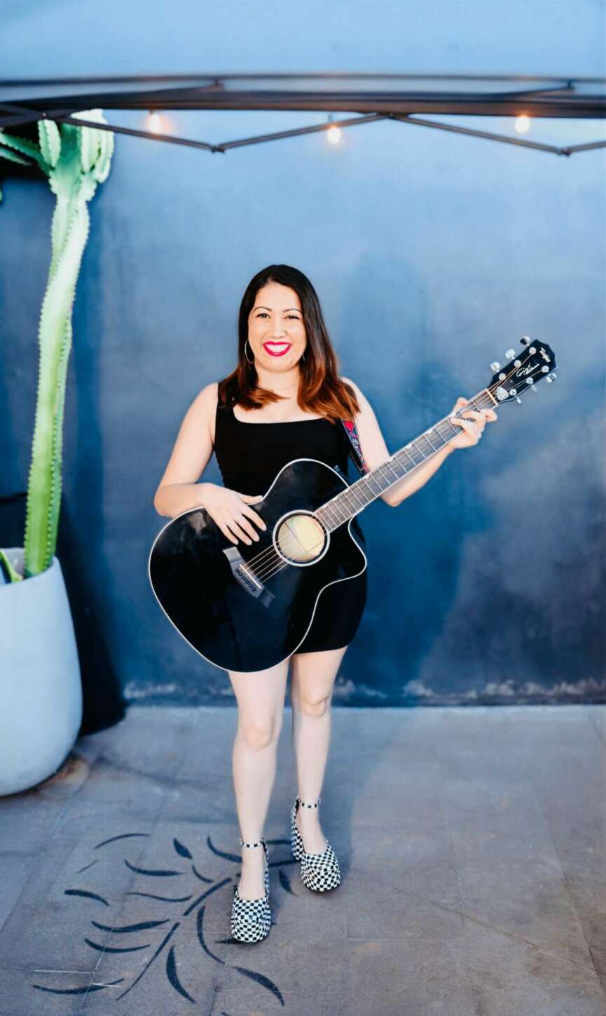 Meet Dina Valenz – CanvasRebel Magazine