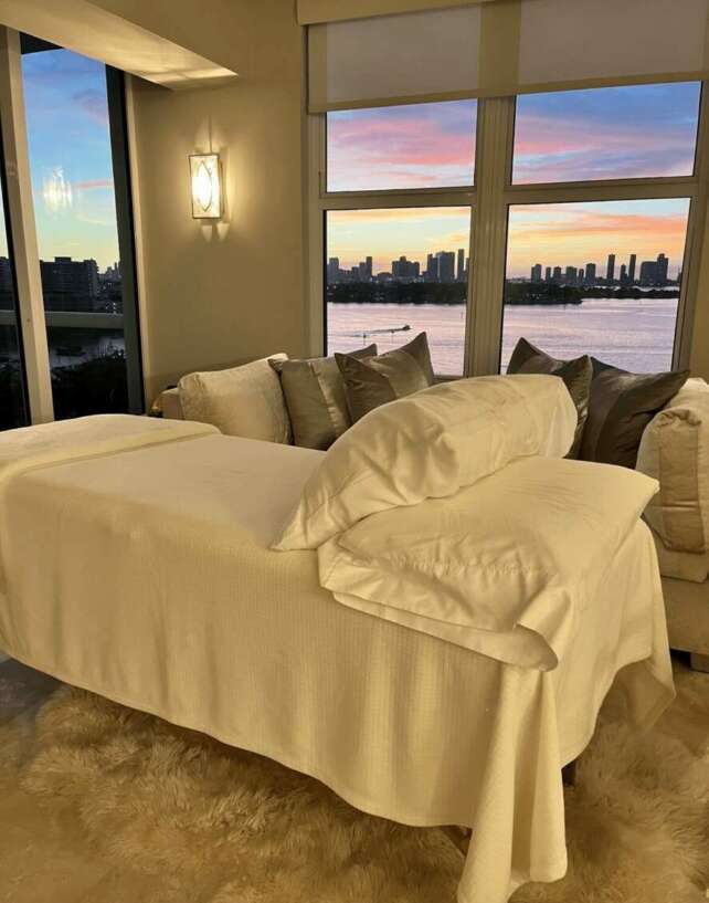 Meet Donna Sirlin – CanvasRebel Magazine