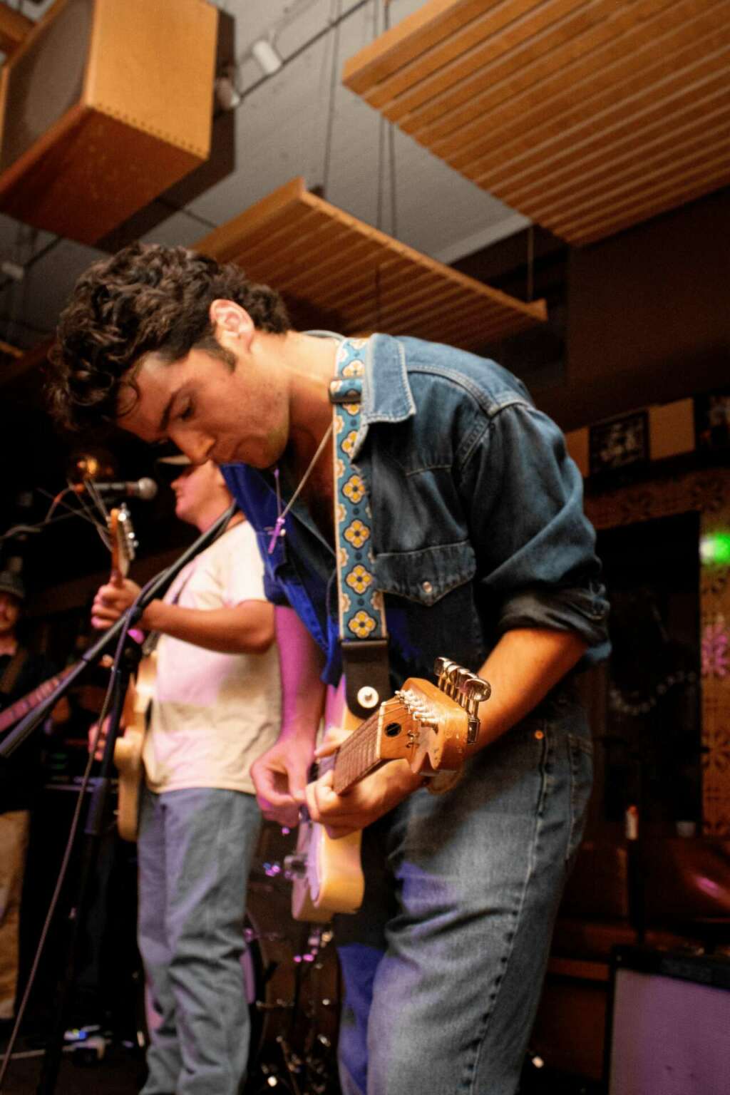 Meet Justin Vreeland – CanvasRebel Magazine