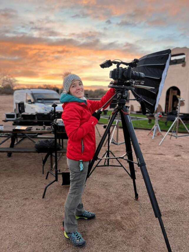 Meet Jennifer Hook – CanvasRebel Magazine