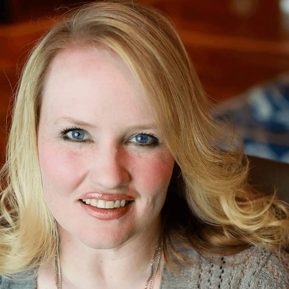 Meet Tara Johnson – CanvasRebel Magazine