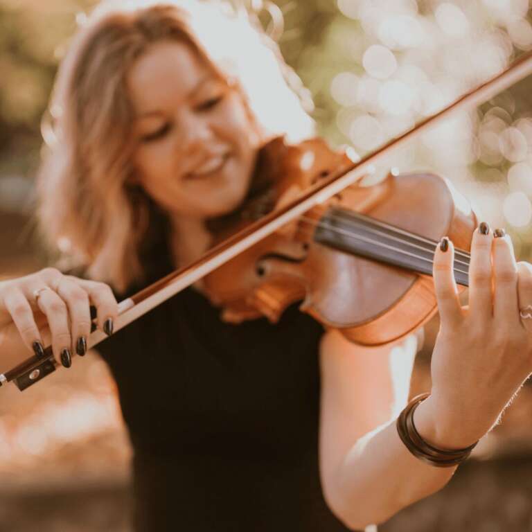 Meet Merel Jacobs – CanvasRebel Magazine