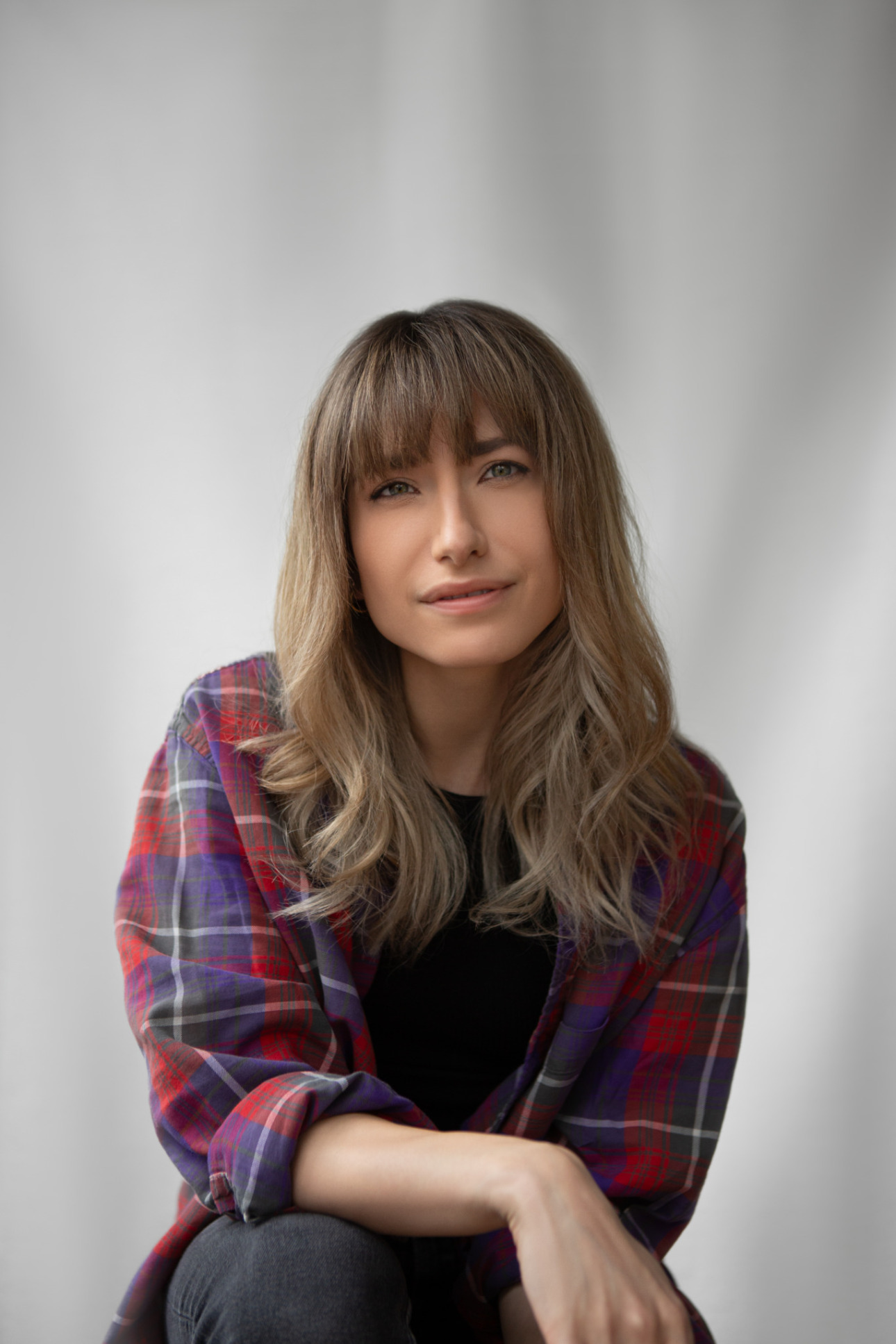 Meet Konstantina Mantelos – CanvasRebel Magazine