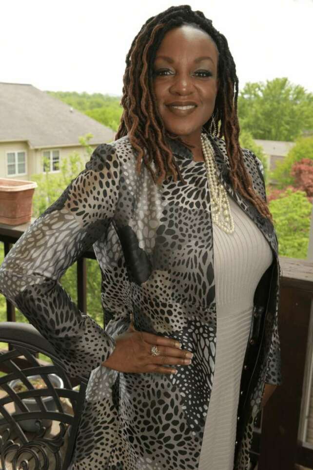 Meet Angela Ellis – CanvasRebel Magazine