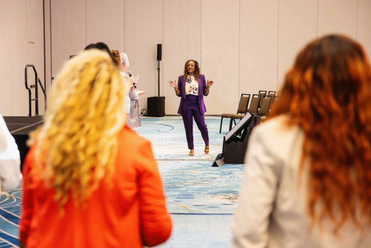 Meet Angela Ellis – CanvasRebel Magazine