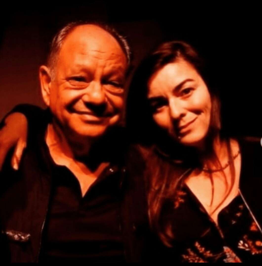 Meet Cindy Flores – CanvasRebel Magazine