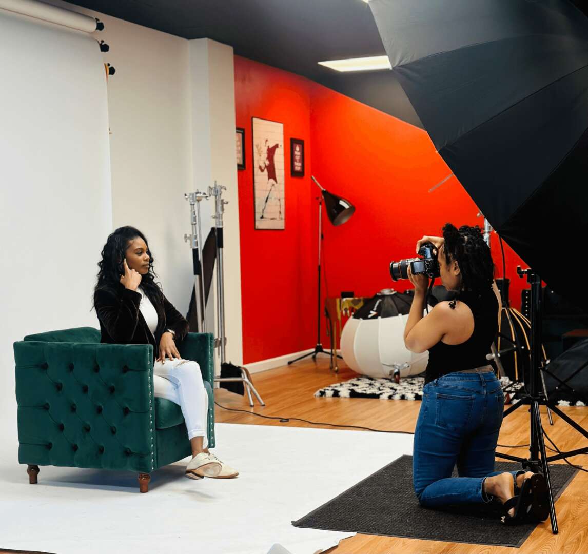 Meet Dazmine Barker – CanvasRebel Magazine