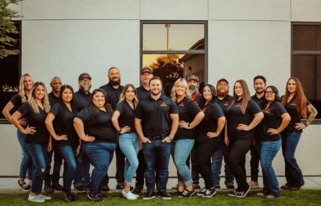 Meet Nik Boone – CanvasRebel Magazine