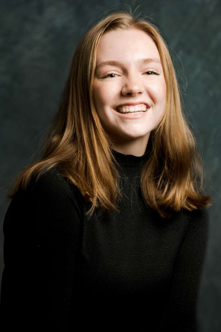 Meet Emma Jean Scott – CanvasRebel Magazine