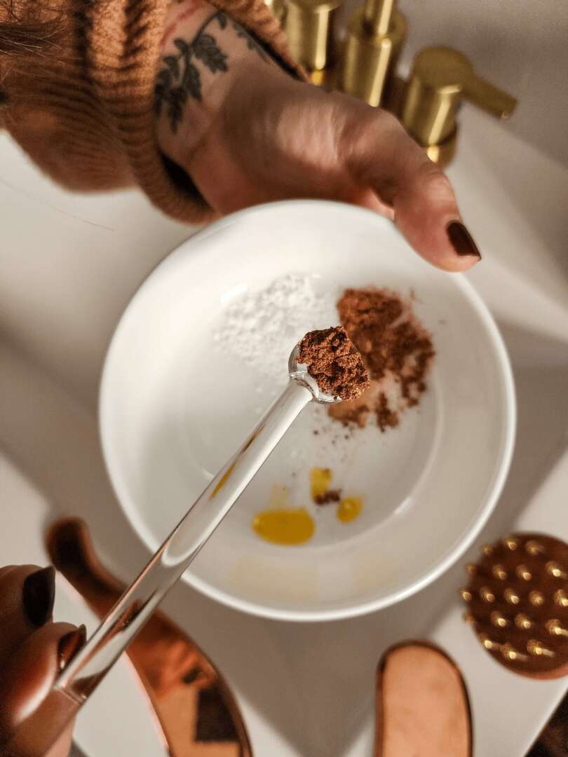 Meet Alyssa Reed – CanvasRebel Magazine