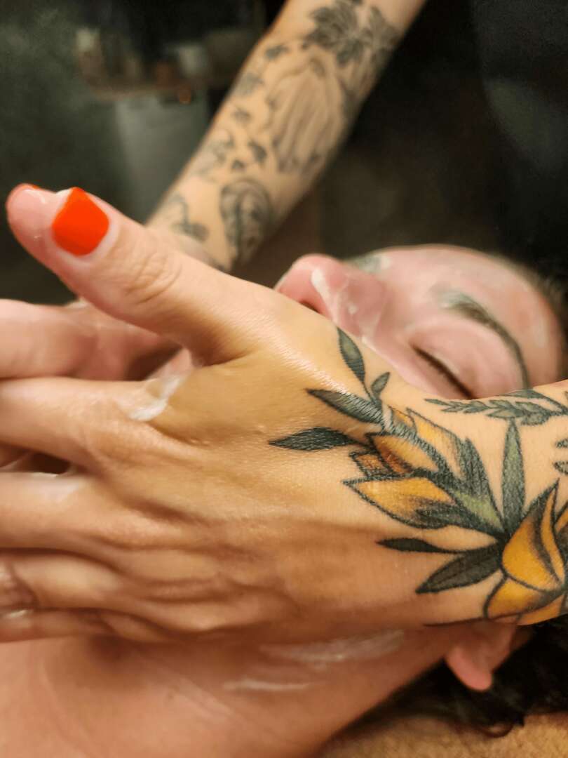 Meet Alyssa Reed – CanvasRebel Magazine