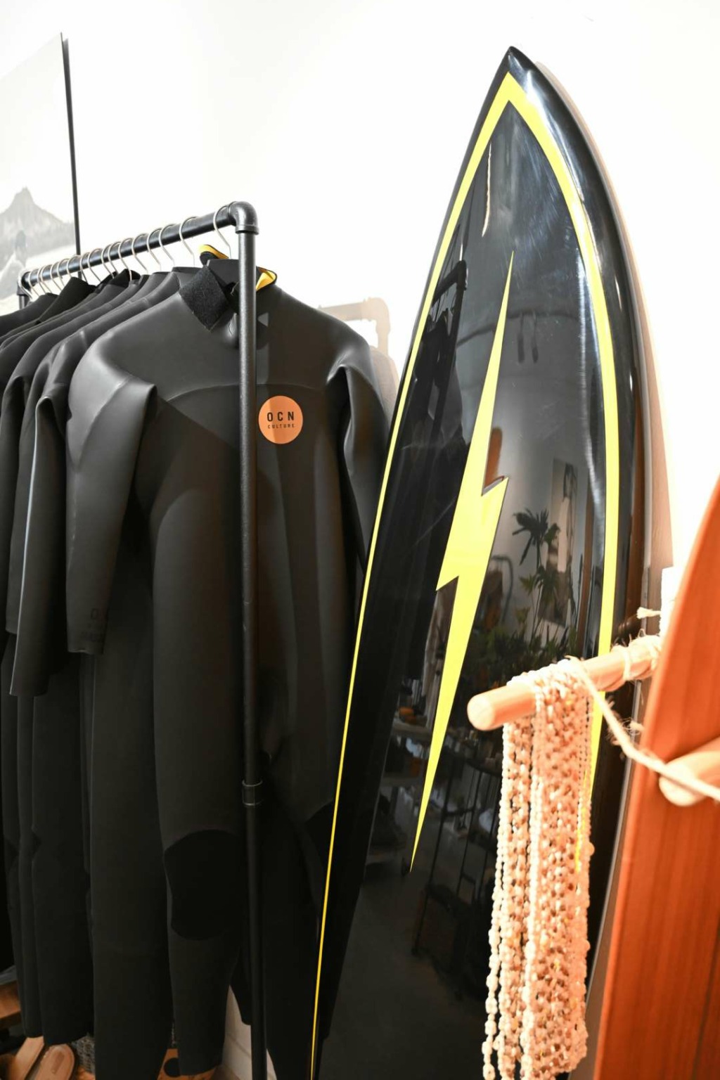 Meet Carlina & Jeff Bjork And Shashona Burke – CanvasRebel Magazine