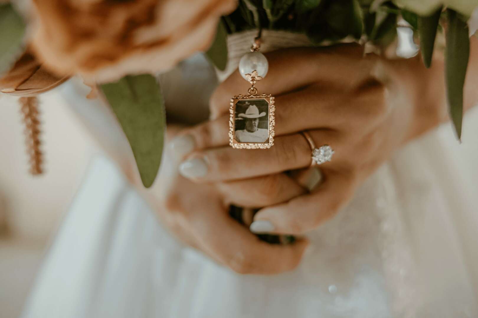 Meet Sydney Maney – CanvasRebel Magazine