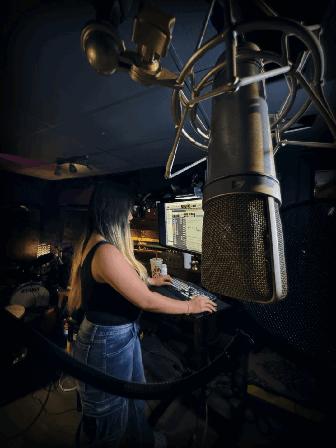 Meet Rebel Riah (Sarah Kim) – CanvasRebel Magazine