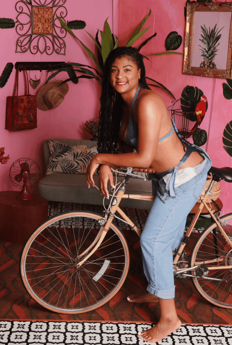 Meet Starr Lewis – CanvasRebel Magazine