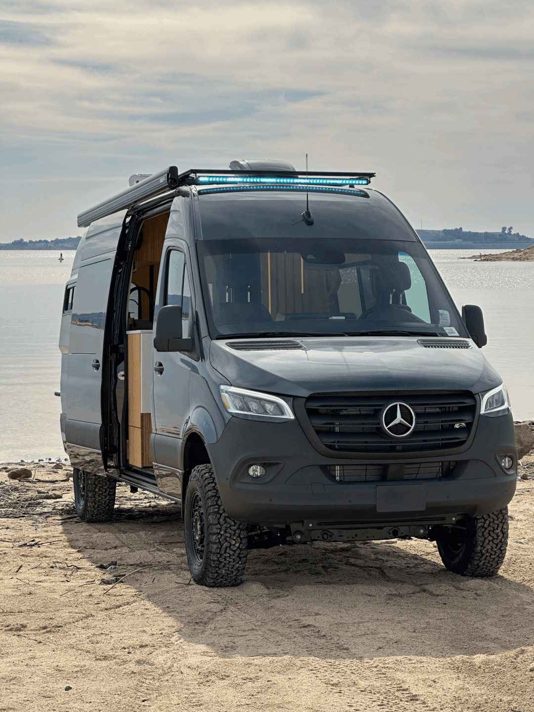 Meet Denis Maksimov – CanvasRebel Magazine