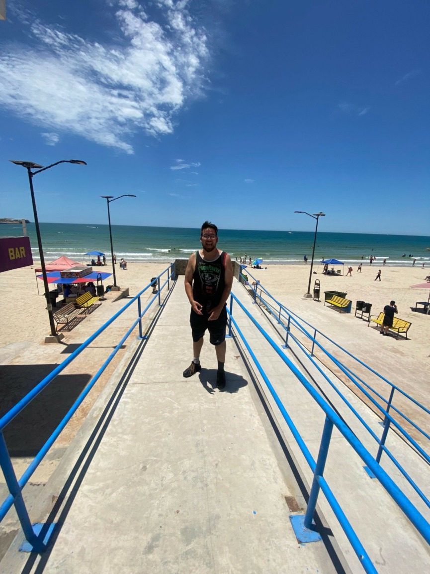 Meet Kristopher Fernandez Carr – CanvasRebel Magazine