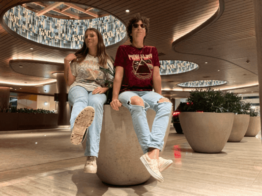 Meet Laura Lattig – CanvasRebel Magazine