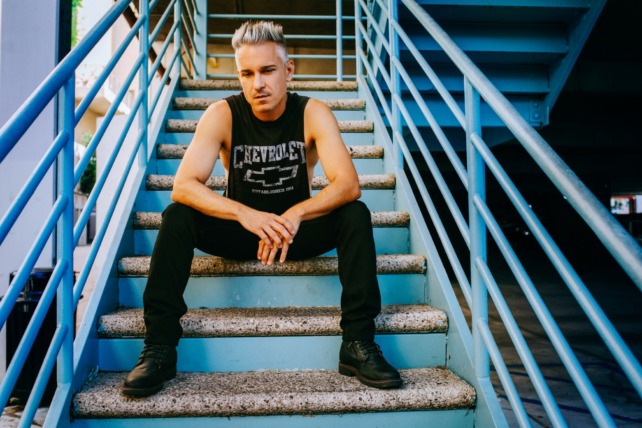 Meet Chris Poulson – CanvasRebel Magazine