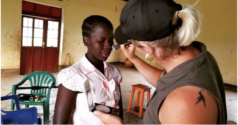 Meet Suzy Beck – CanvasRebel Magazine