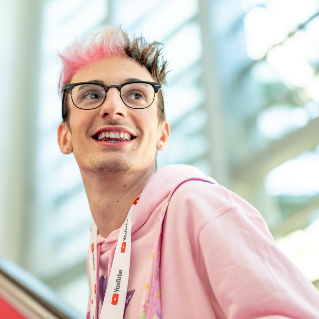 Meet Jonathan Rocci – CanvasRebel Magazine