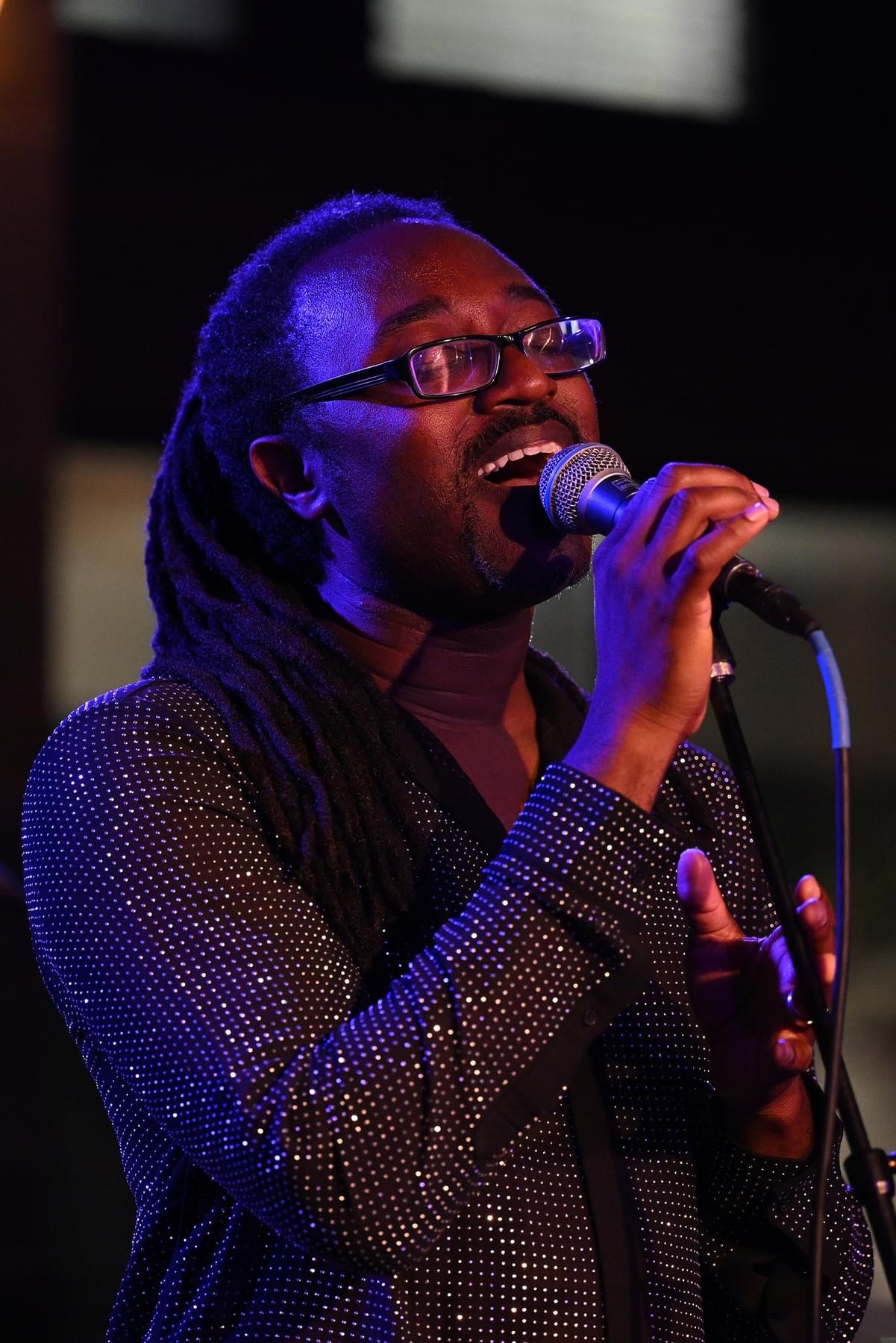 Meet Robbie Madison – CanvasRebel Magazine