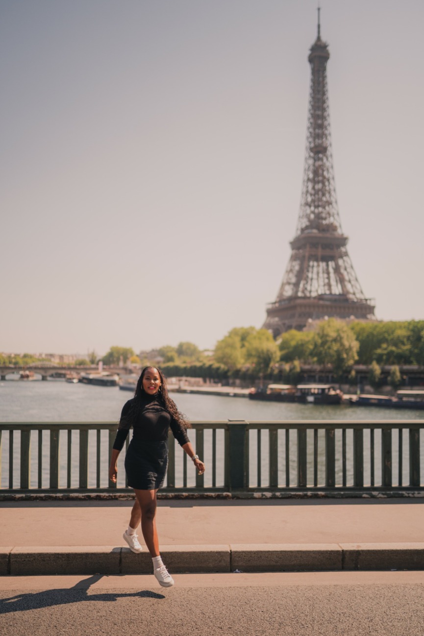 Meet Erica Collins – CanvasRebel Magazine