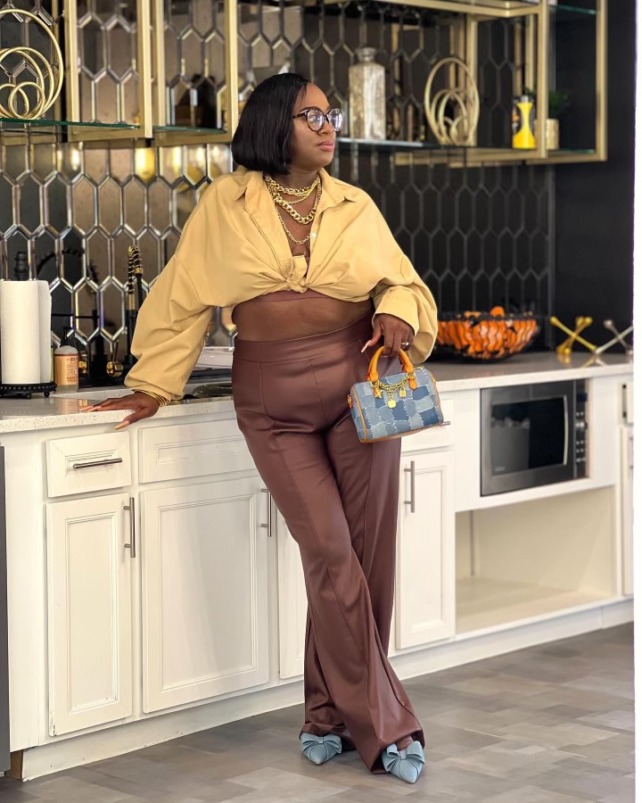 Meet Erica Wright – CanvasRebel Magazine