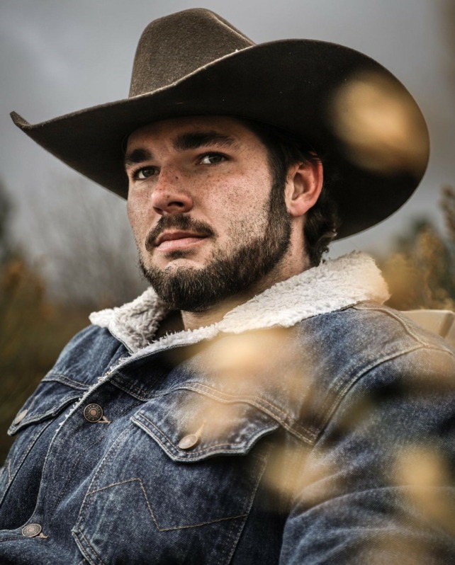 Meet Julian Rivera – CanvasRebel Magazine