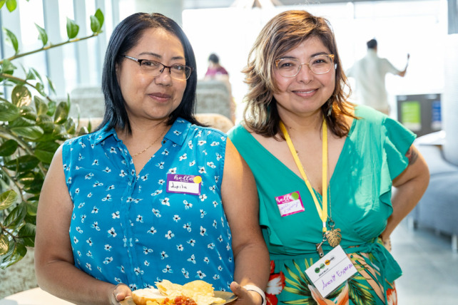 Meet Araceli Esparza – CanvasRebel Magazine