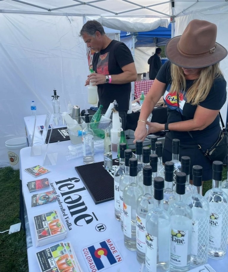 Meet Kim Veiga – CanvasRebel Magazine