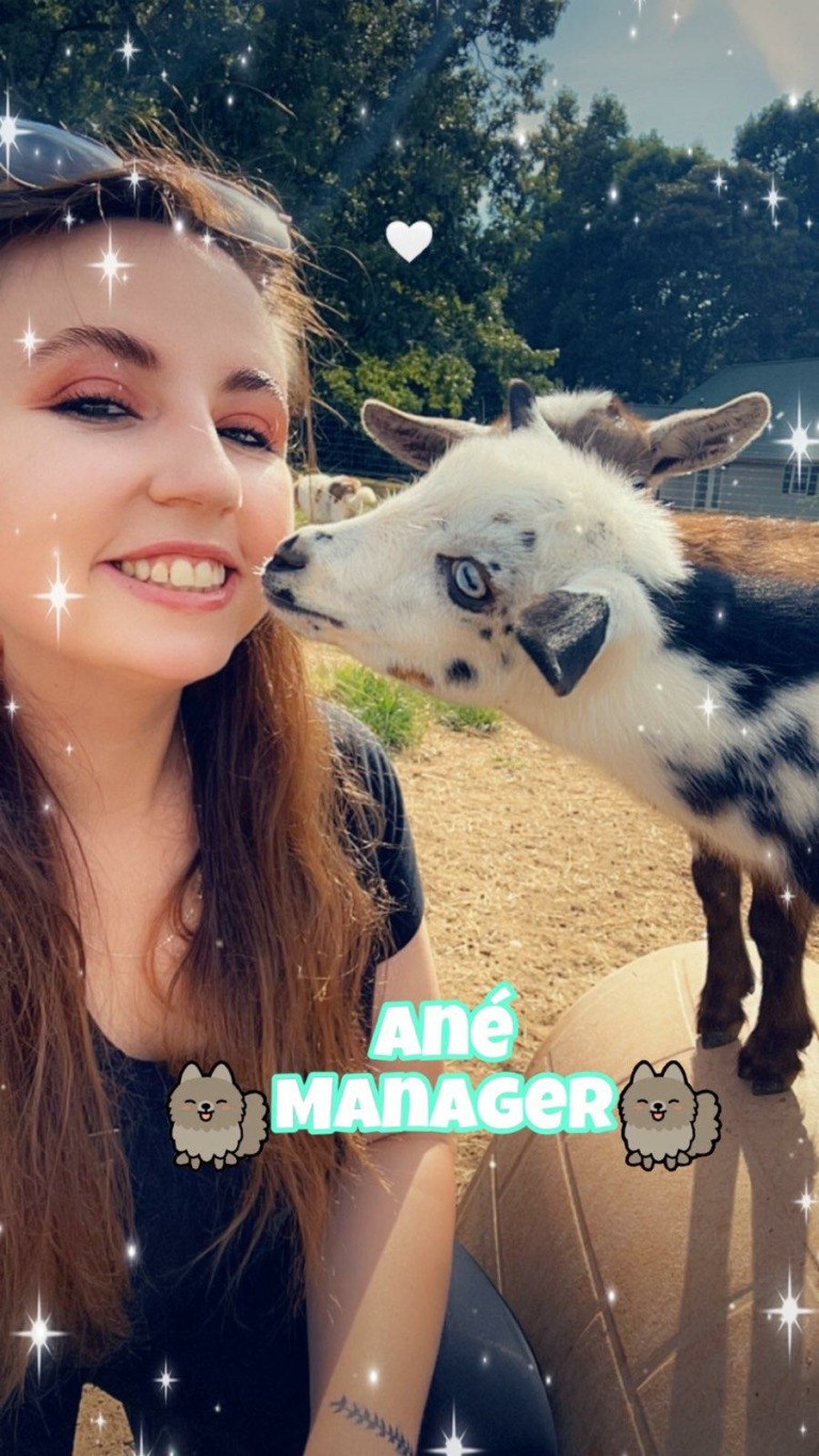 Meet Tina Allen – CanvasRebel Magazine