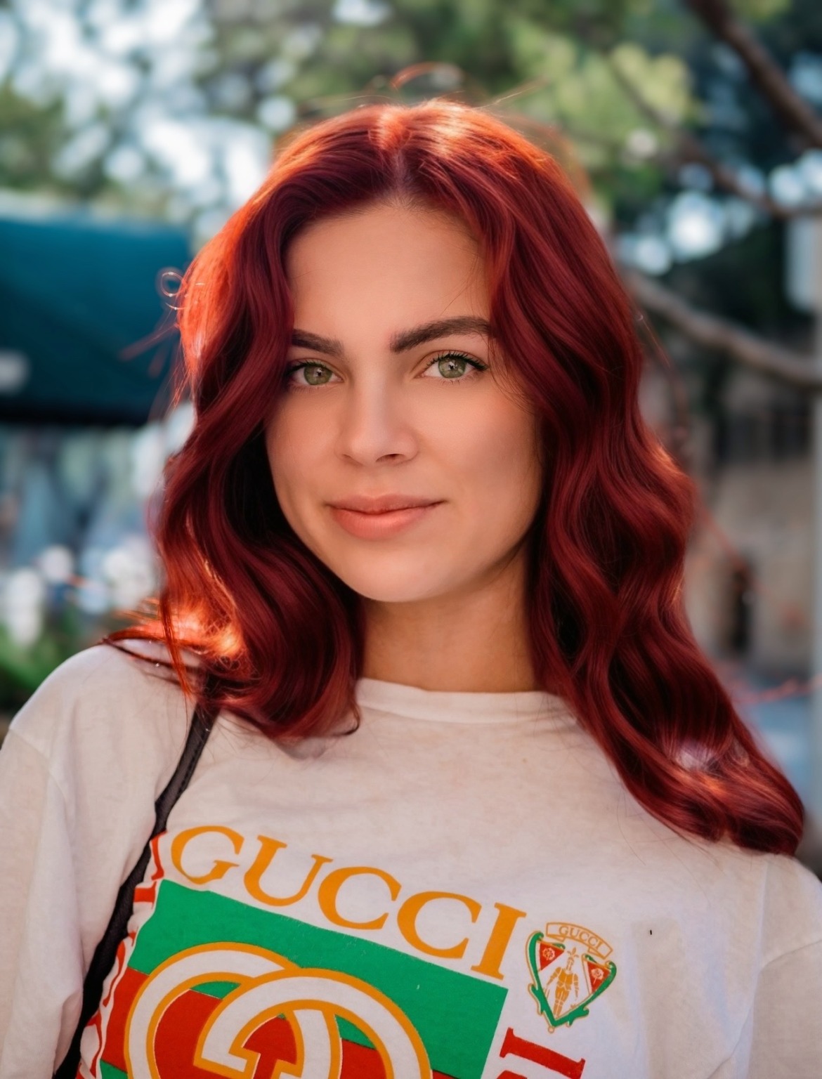 Meet Alexandra Meredith – CanvasRebel Magazine