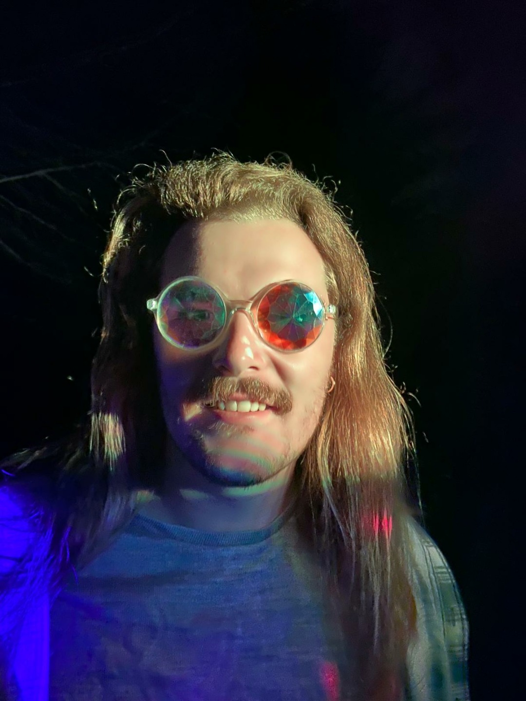 Meet Che Johnson – CanvasRebel Magazine