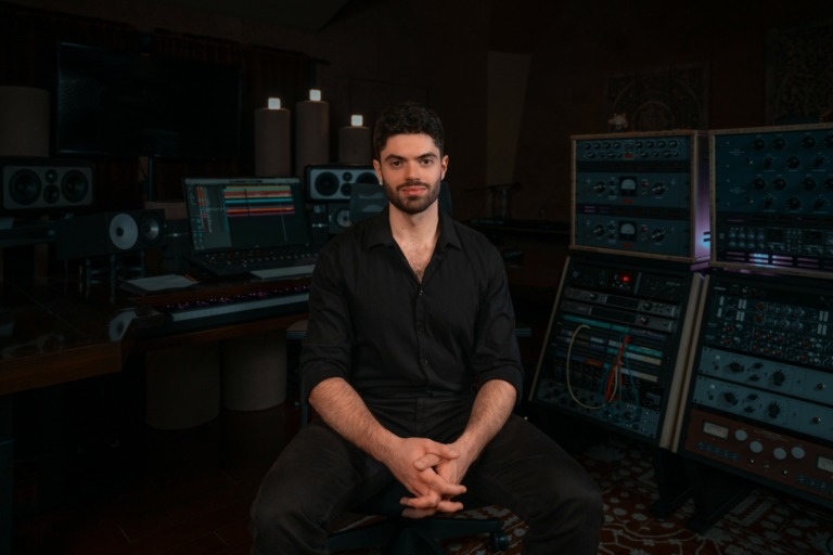 Meet Daniel Tauber – CanvasRebel Magazine