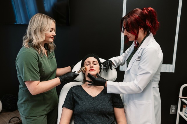 Meet Emily Holbrook – CanvasRebel Magazine