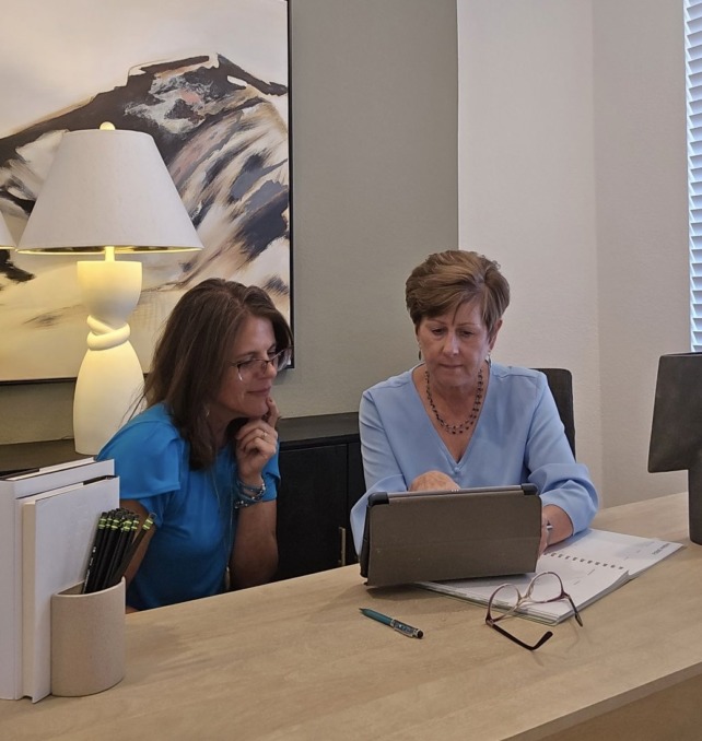 Meet Nina Anderson – CanvasRebel Magazine