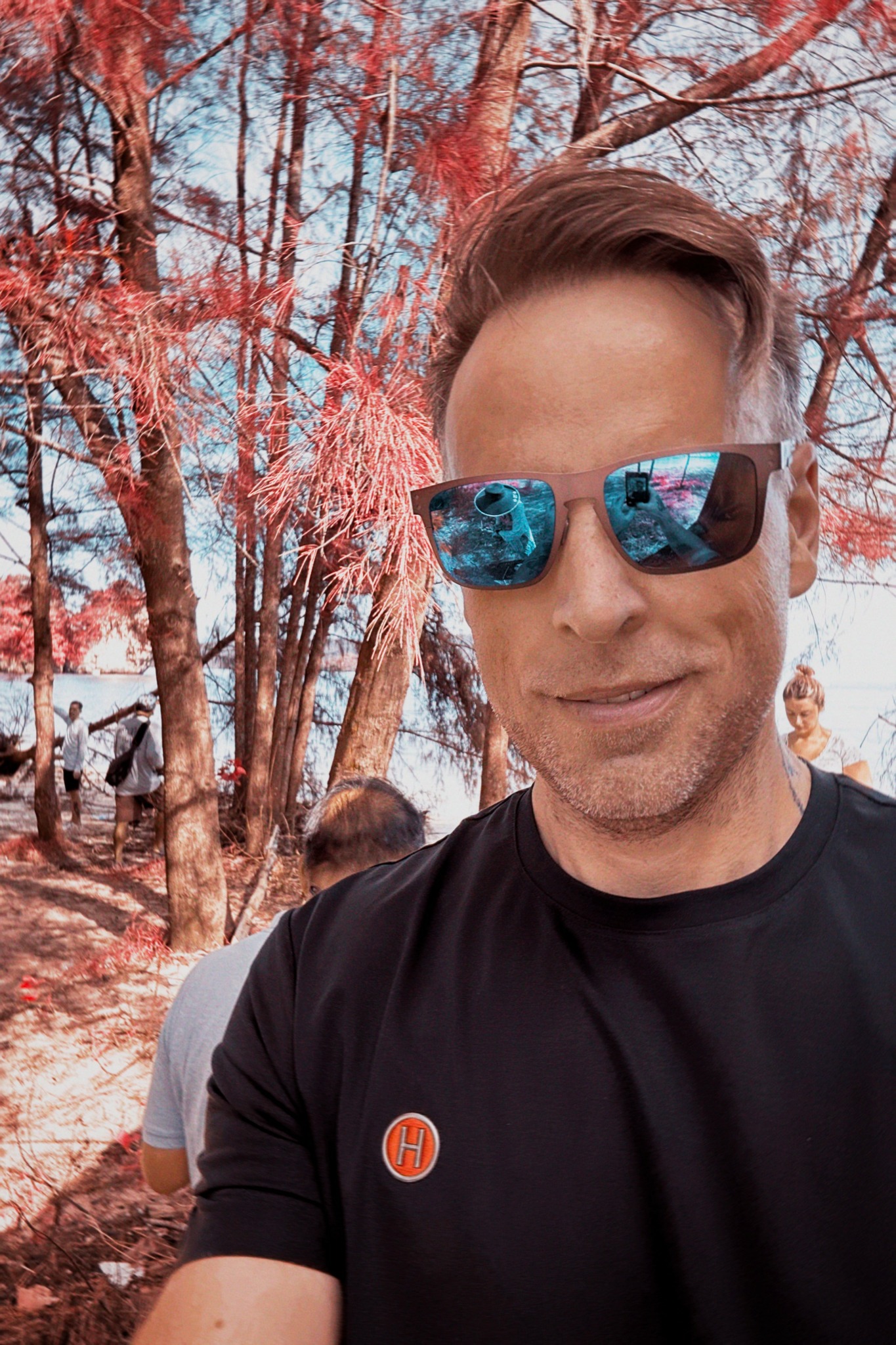 Meet Daemon Hillin – CanvasRebel Magazine