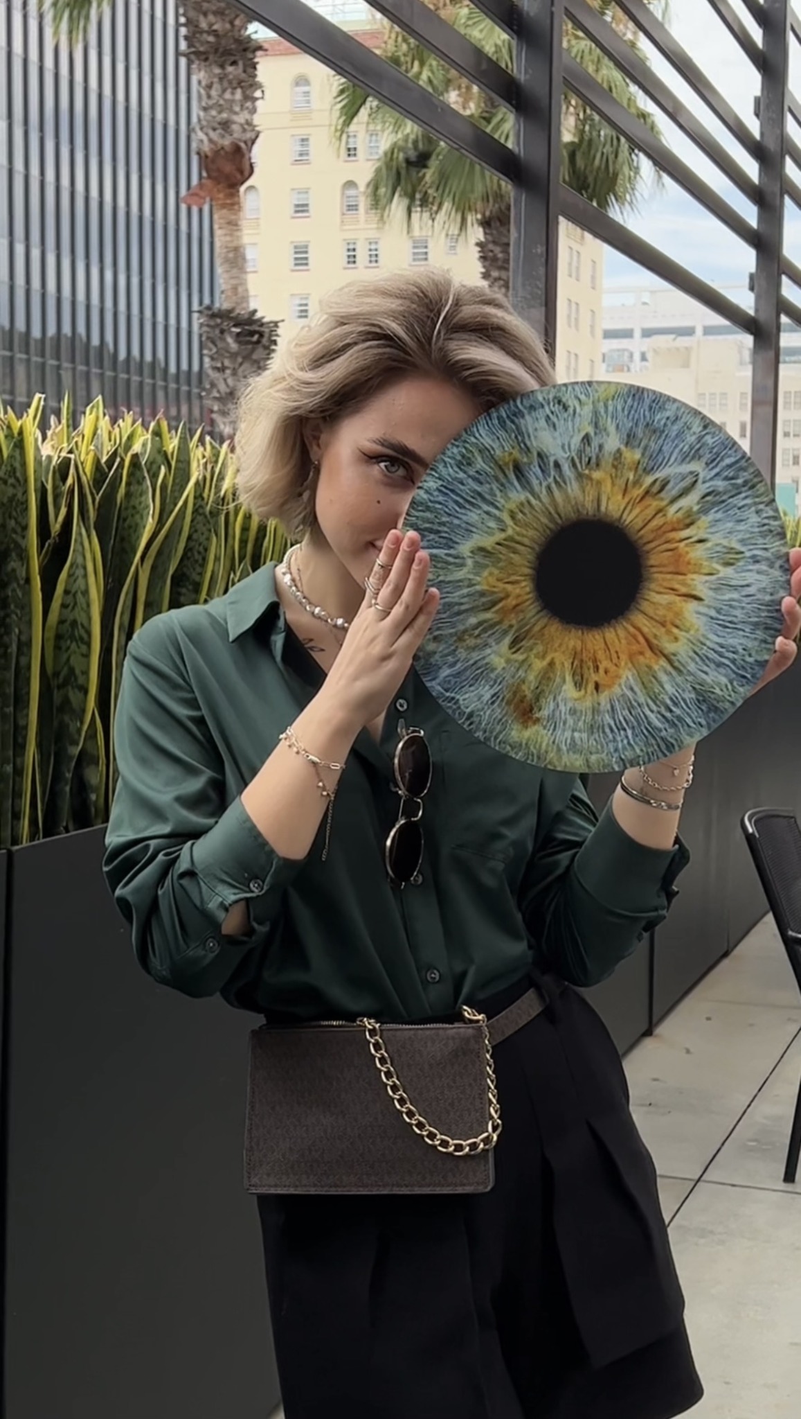Meet Anna Chernegova – CanvasRebel Magazine