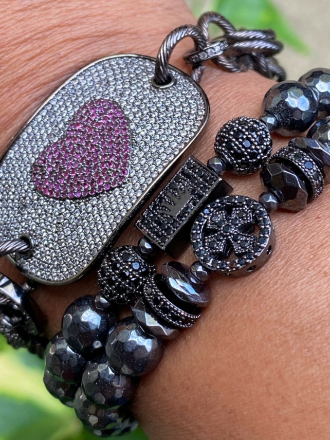 Meet Sheila Hawkins – CanvasRebel Magazine