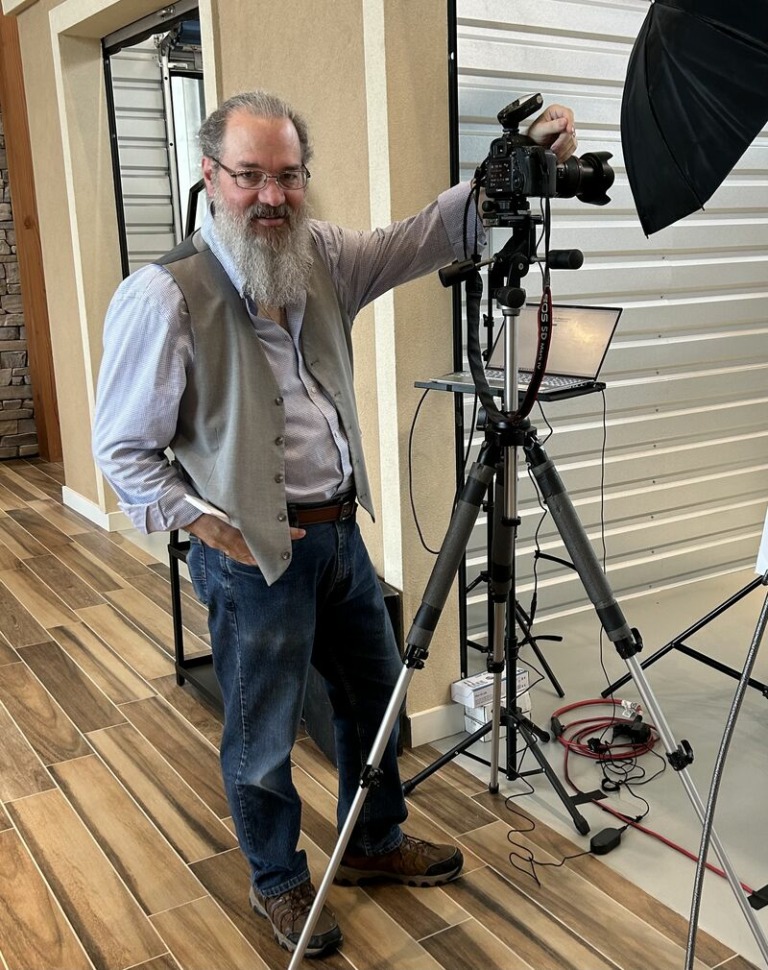 Meet Douglas Burns – CanvasRebel Magazine