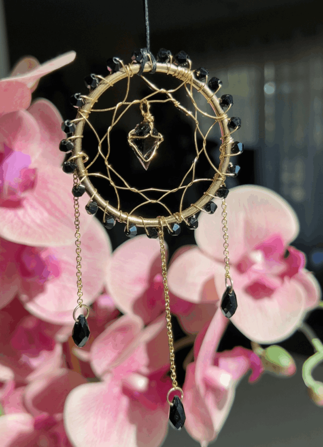 Meet Bri Williams – CanvasRebel Magazine