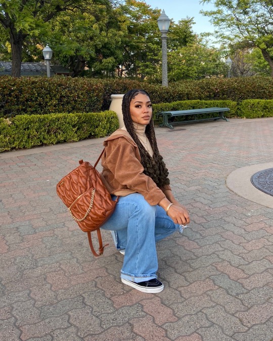 Meet Ceslie Carlotta – CanvasRebel Magazine